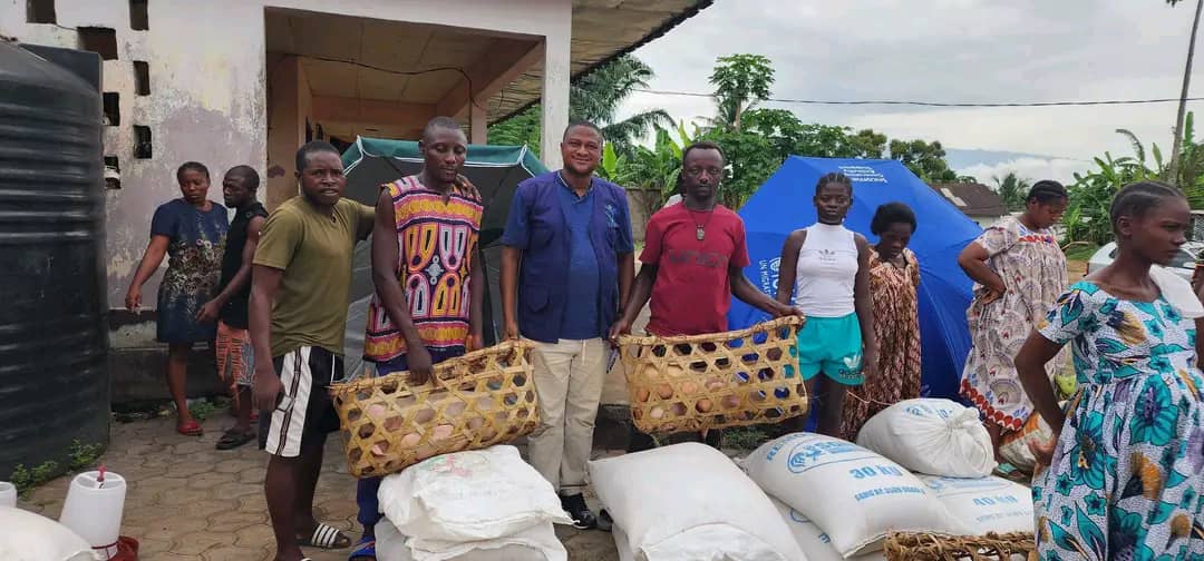 Hope in Action: IYEC and IOM Hand Over Start-Up Kits to 70 ...